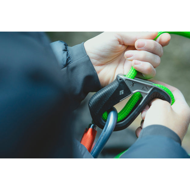 Black Diamond ATC-Pilot Belay Device - Black | Gearshop NZ